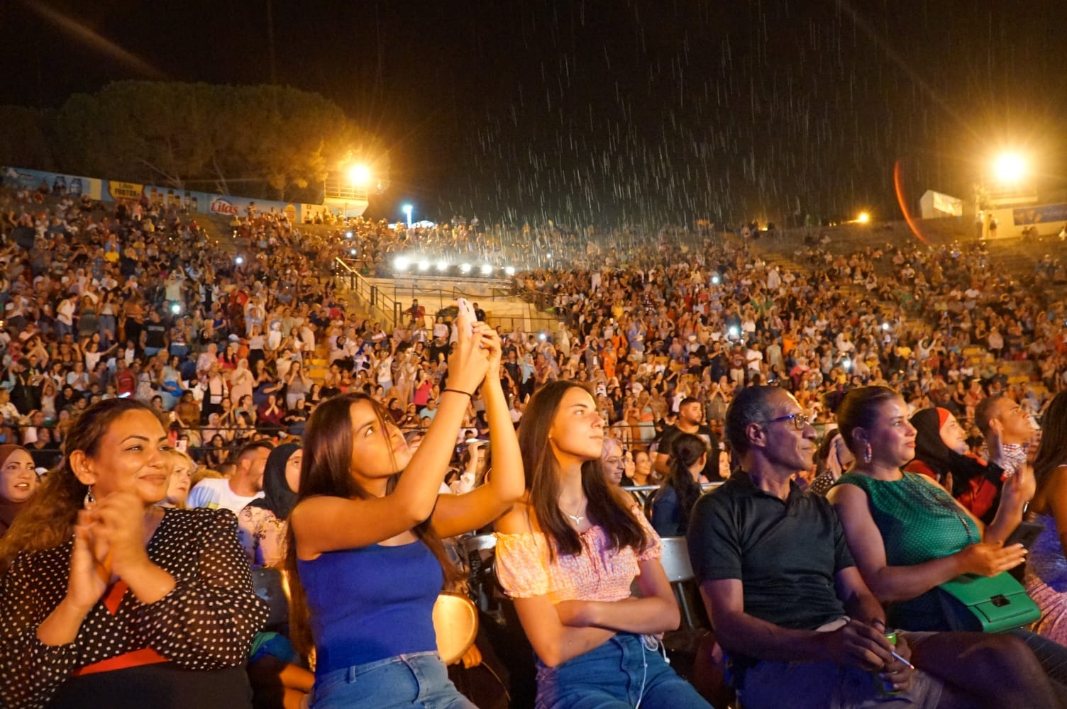 Le duo Wael Jassar et Adham Marwan font un tour de chants complet et ...