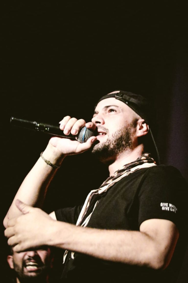 « Evasion » de Aziz Jebali : humour, ironie et une ... "planète 2.0 ...