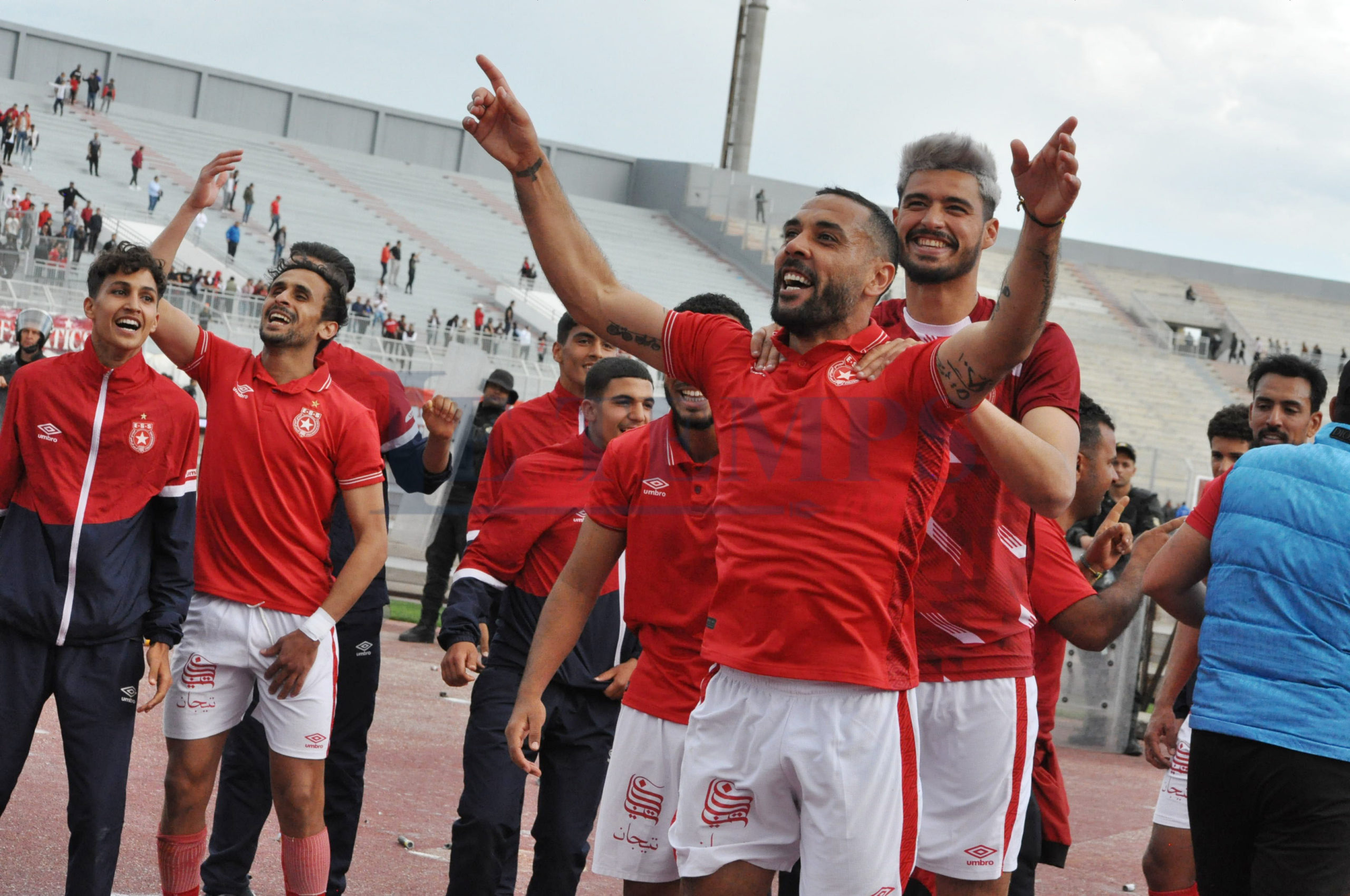 Ligue 1 : l’ESS bat l'USBG (2-0) et consolide son leadership - Le Temps ...